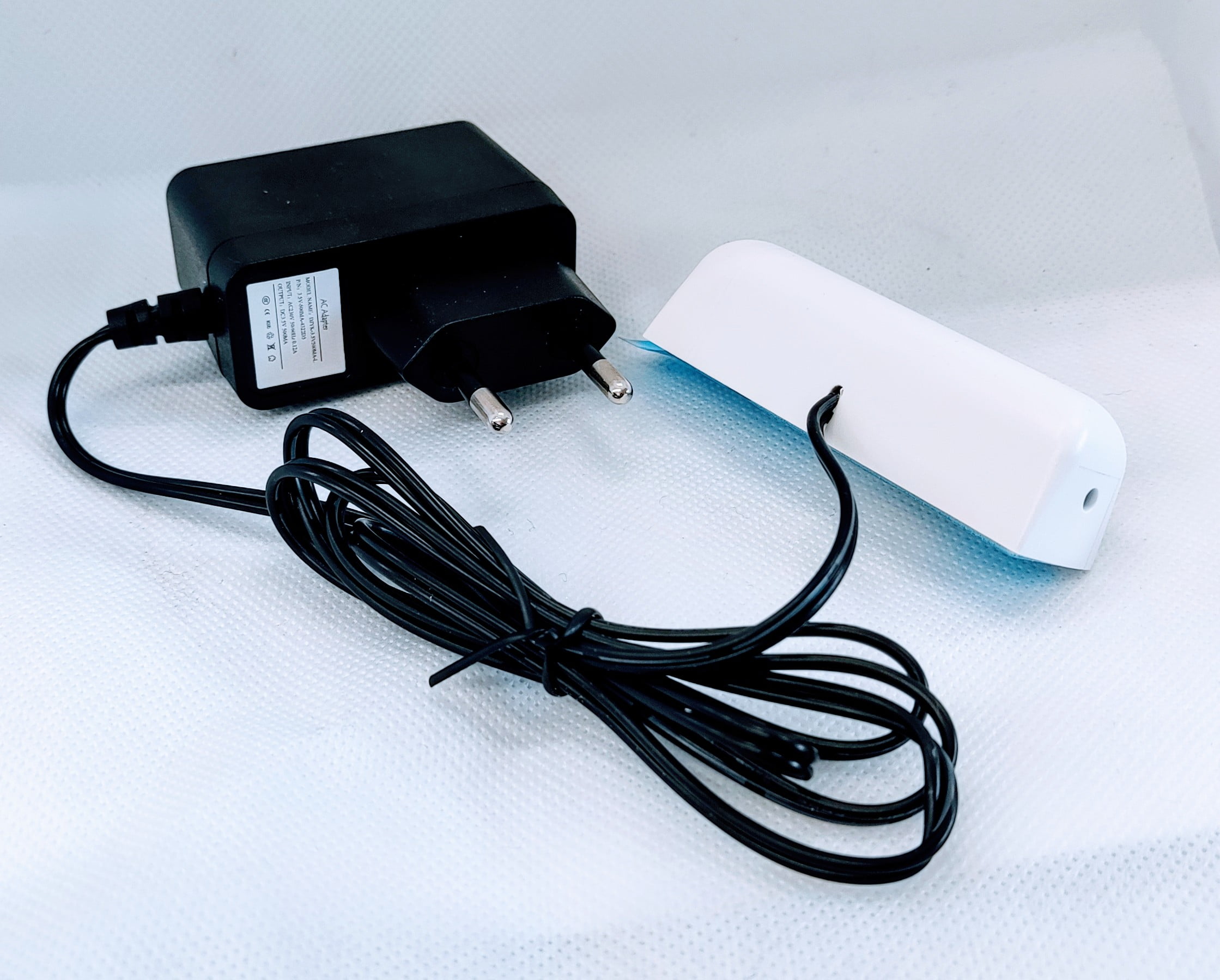 Elsys Desk mit Netzadapter (Schreibtisch Belegungssensor LoraWAN ...